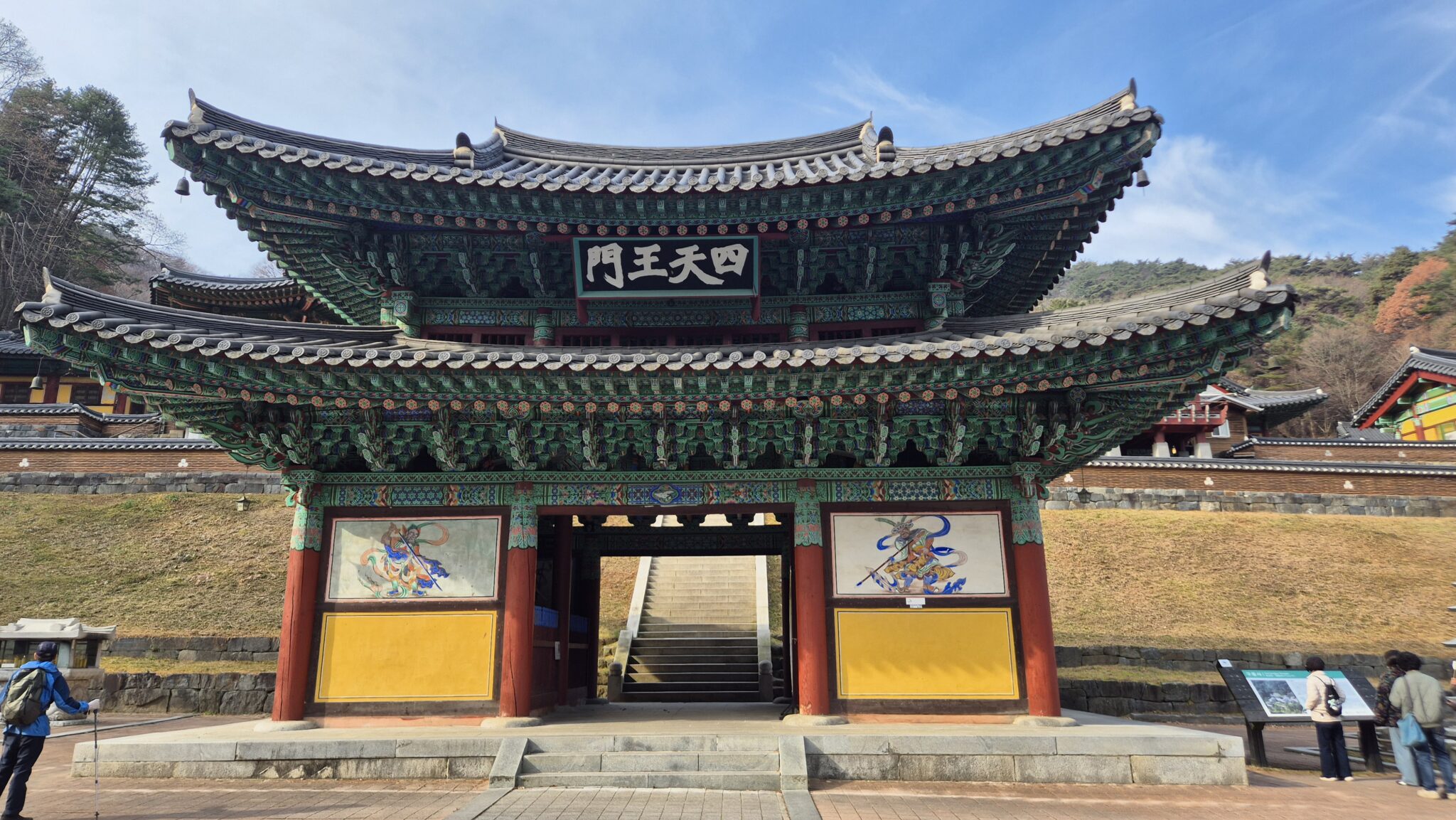 Decoding The Path: A Traveler's Guide To Korean Temple Layouts ...